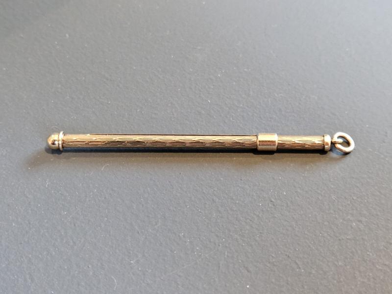 9ct Gold Engine Turned Telescopic Cocktail Stirrer | Sturmans Antiques
