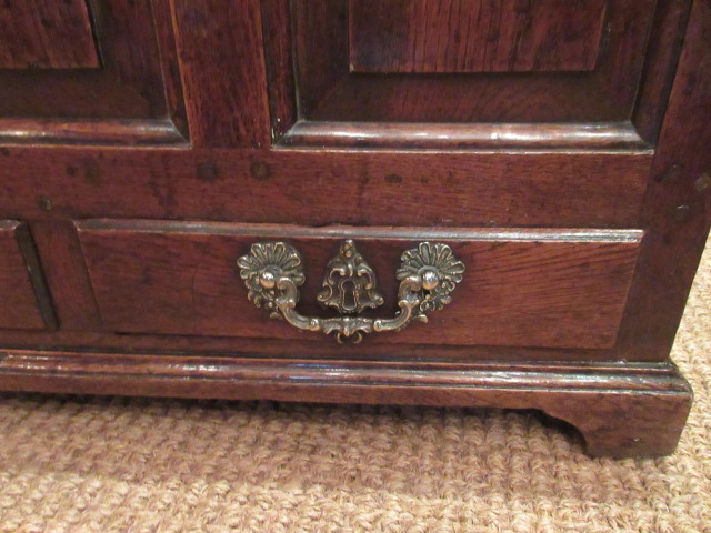 Small George II Period Oak Coffer Bach | Sturmans Antiques